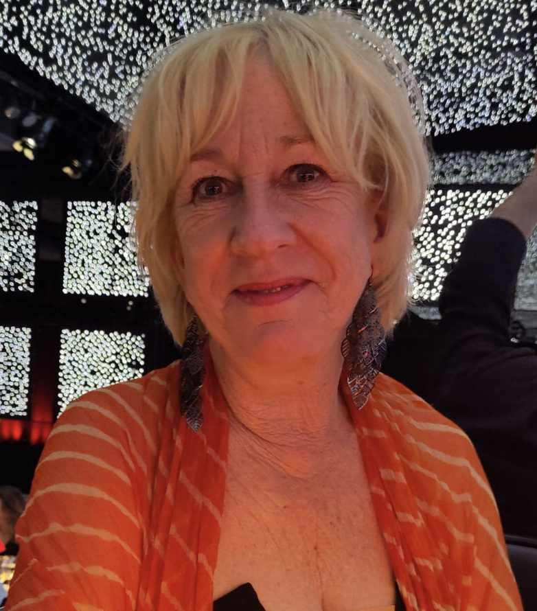 CELIA WILLIAMS – Passaporte